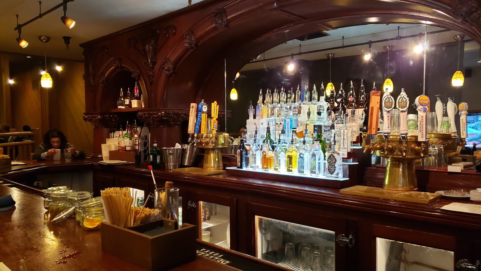 Chet's Bar & Grill - Bozeman Online